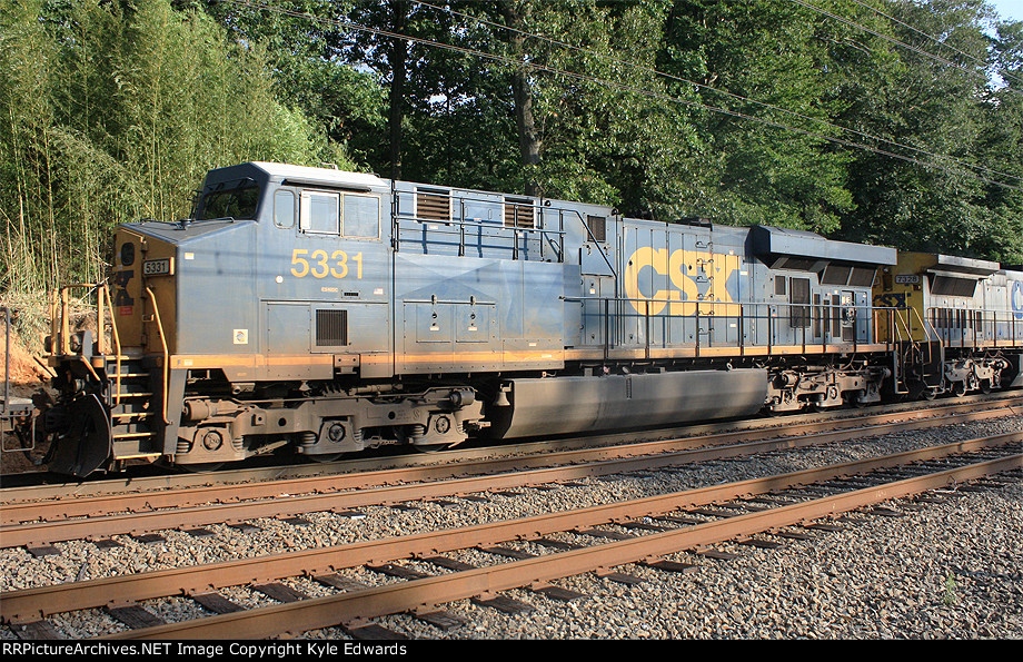CSX ES40DC #5331 on Q417-22